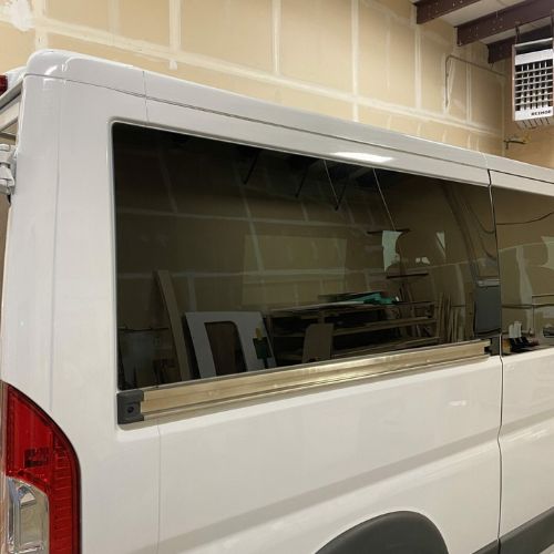 Passenger Side Rear Window Replacement Services Dubai